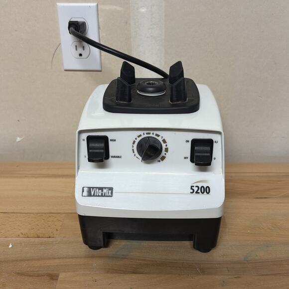 Vitamix | Kitchen | Vitamix 500 Blender Base Vm003 Nutrition Center ...